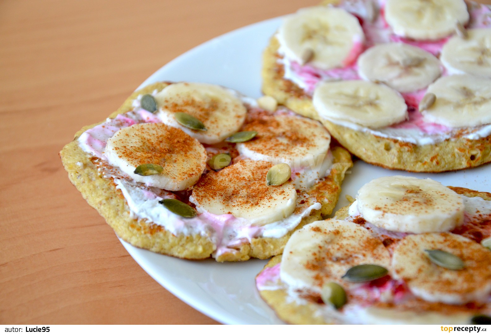Zdravé lívance z ovesných vloček recept - TopRecepty.cz