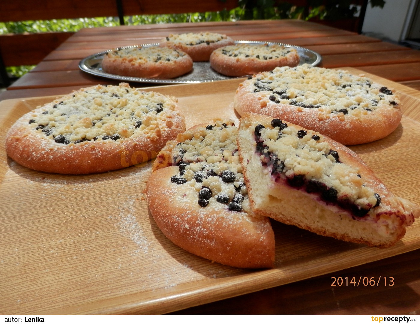 Borůvkové koláče "lopaťáky" - TopRecepty.cz