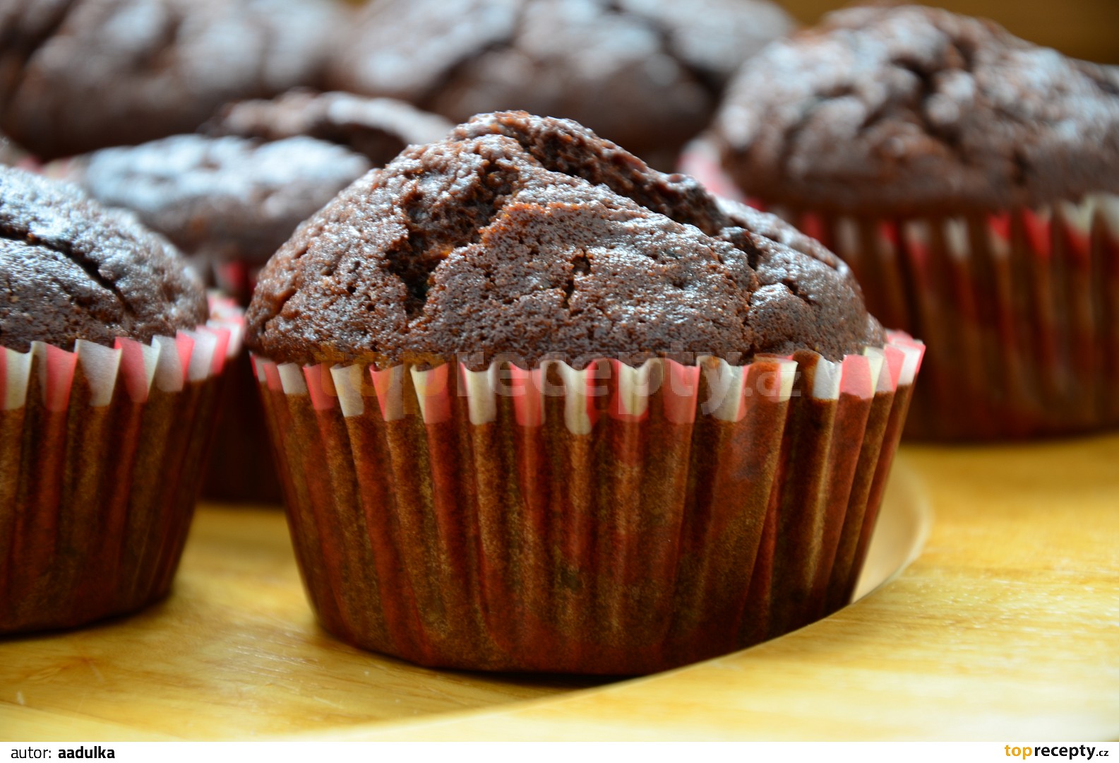 Cuketové muffiny s kakaem recept - TopRecepty.cz