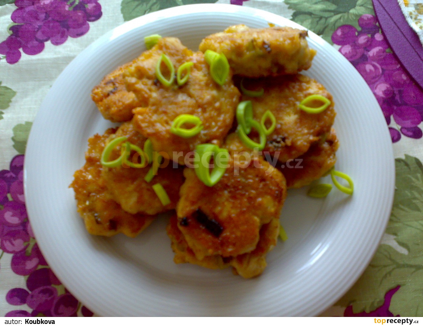 Sýrovo-kuřecí placičky - TopRecepty.cz