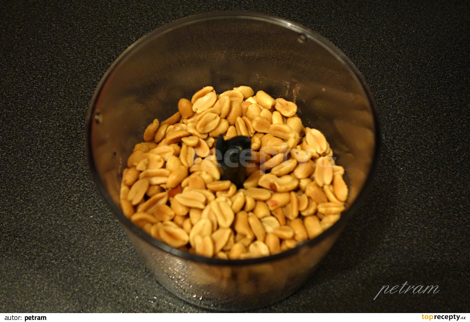 Domácí ořechová a semínková másla recept - TopRecepty.cz