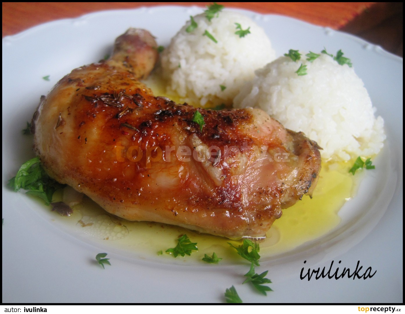 Kuře pečené na másle s kmínem recept - TopRecepty.cz