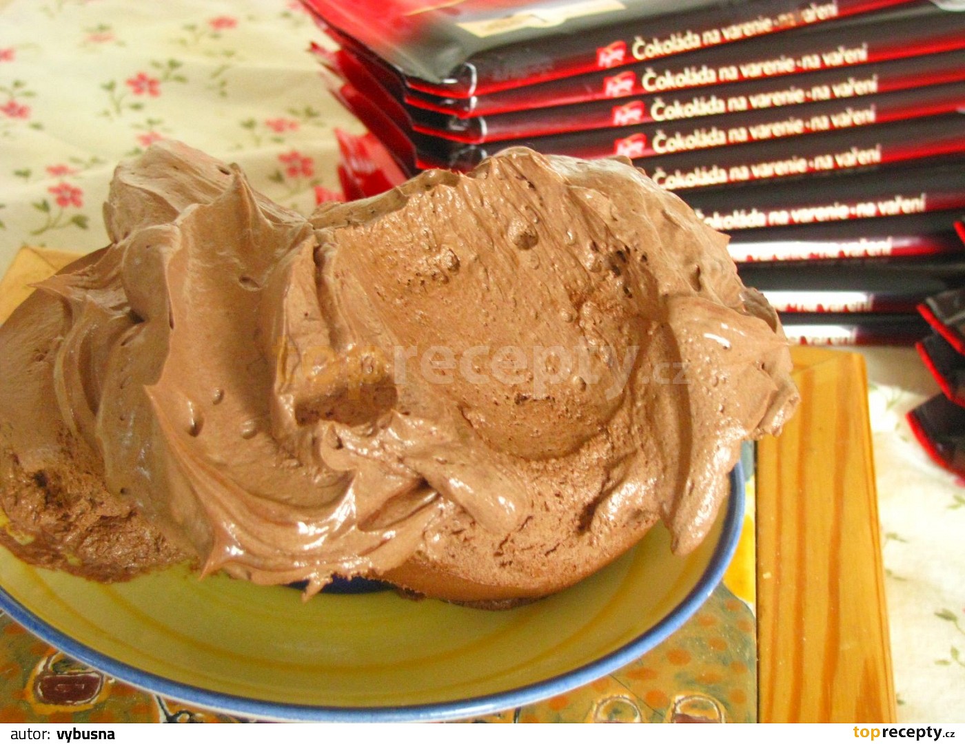 Pařížský krém na plnění zákusků, rolád, dortů recept - TopRecepty.cz