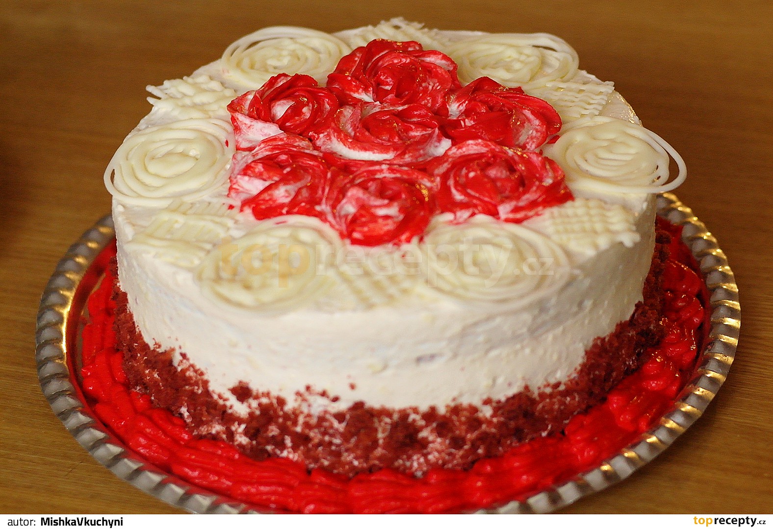 Red velvet dort + cream cheese icing recept - TopRecepty.cz
