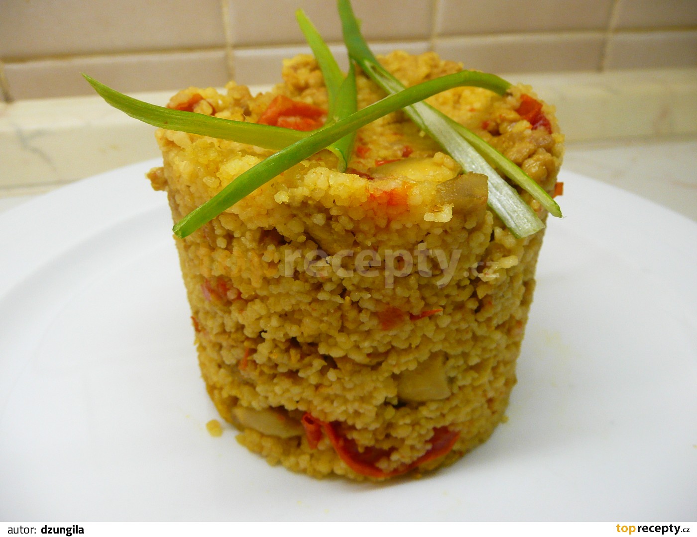 Krůtí mleté maso se zeleninou a kuskusem recept - TopRecepty.cz