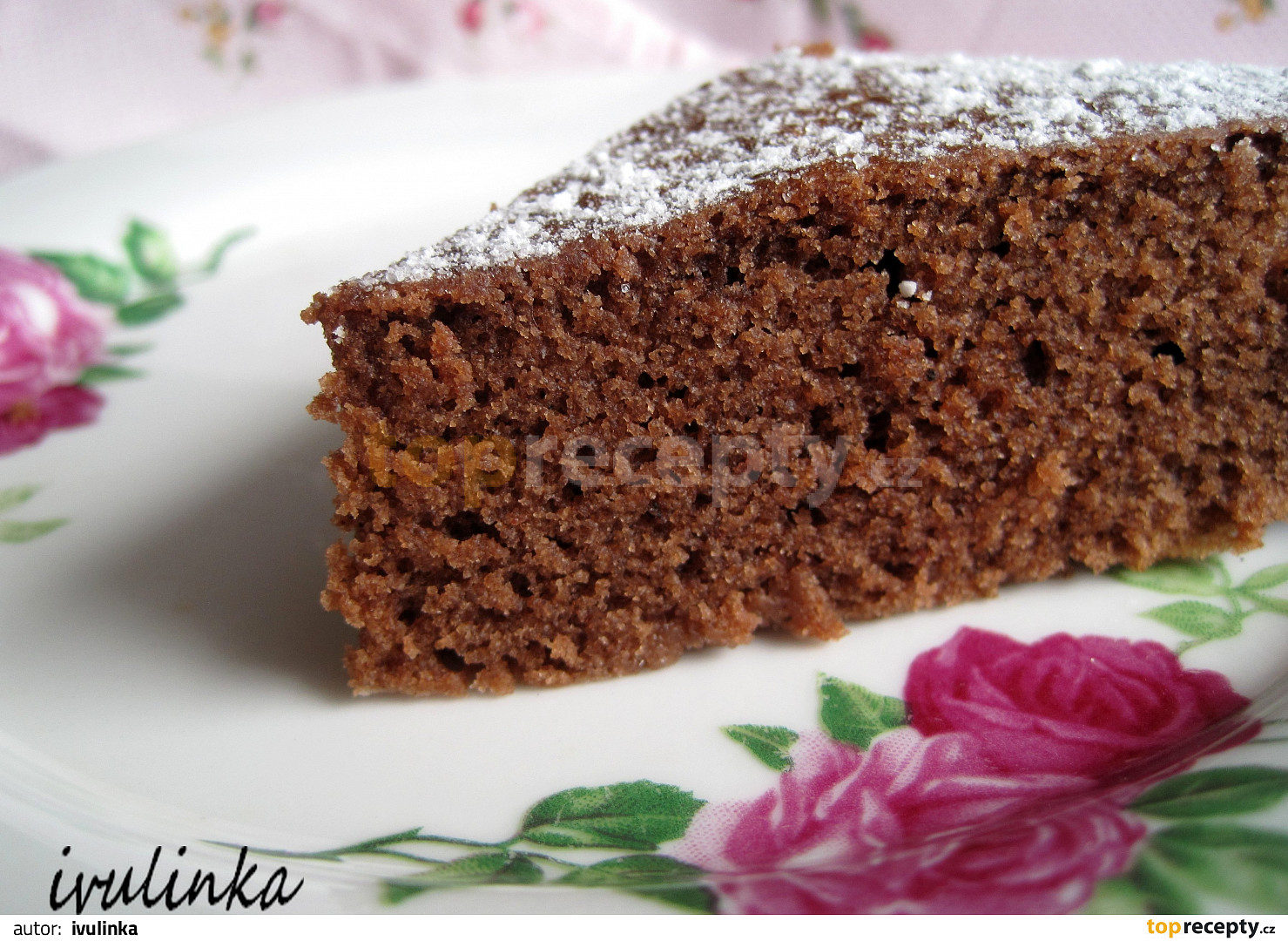 Nadýchaný hrnečkový perník recept - TopRecepty.cz