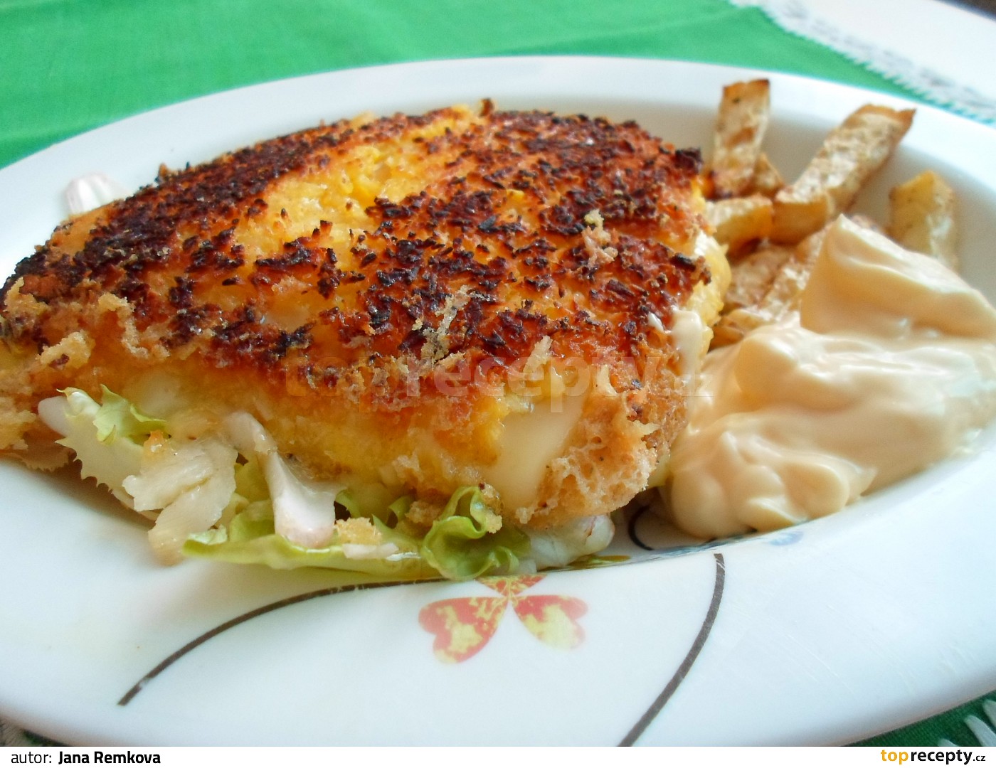 Smažený sýr obalený v kokosu recept - TopRecepty.cz