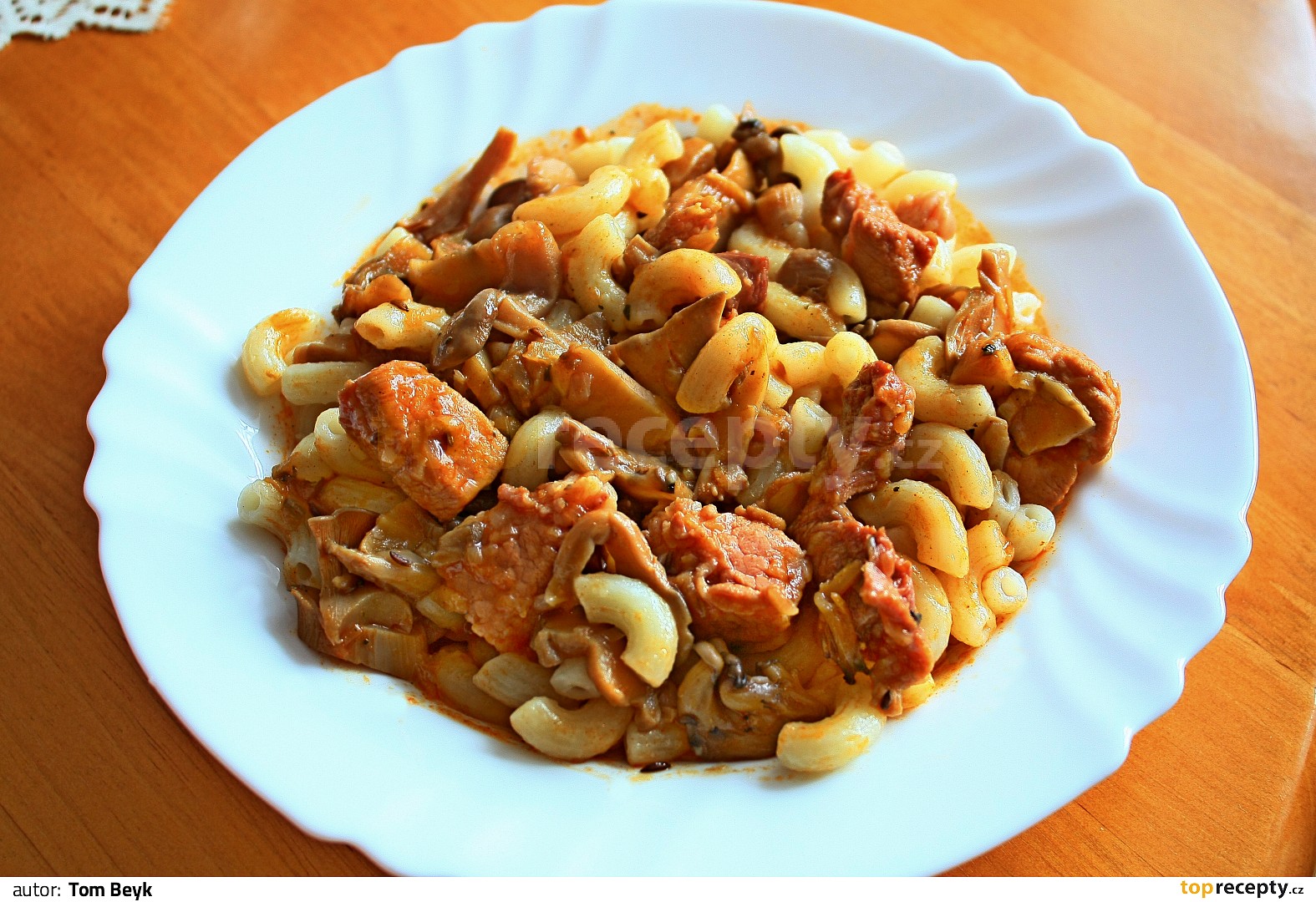 Vepřový perkelt s Hlívou ústřičnou recept - TopRecepty.cz