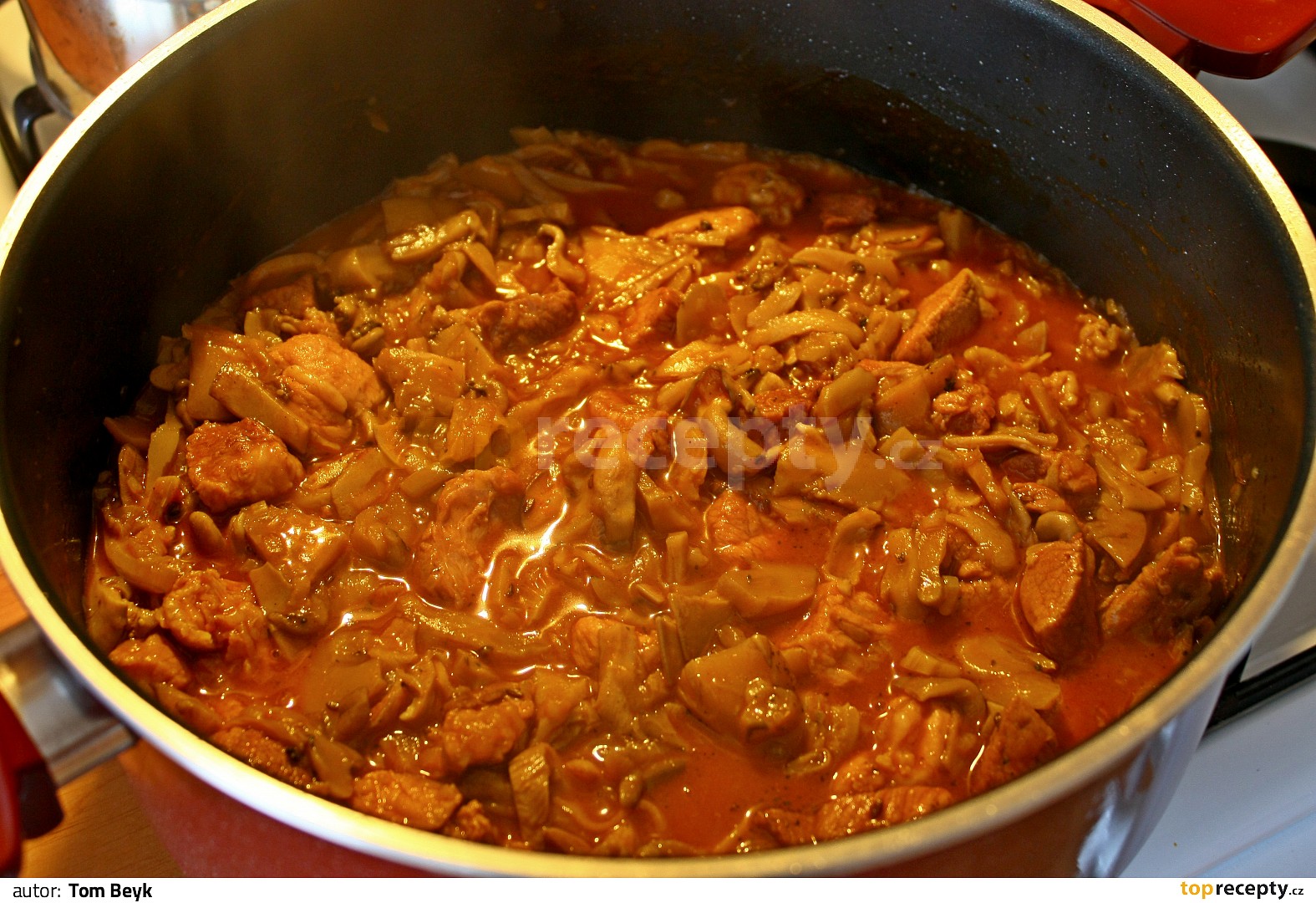 Vepřový perkelt s Hlívou ústřičnou recept - TopRecepty.cz