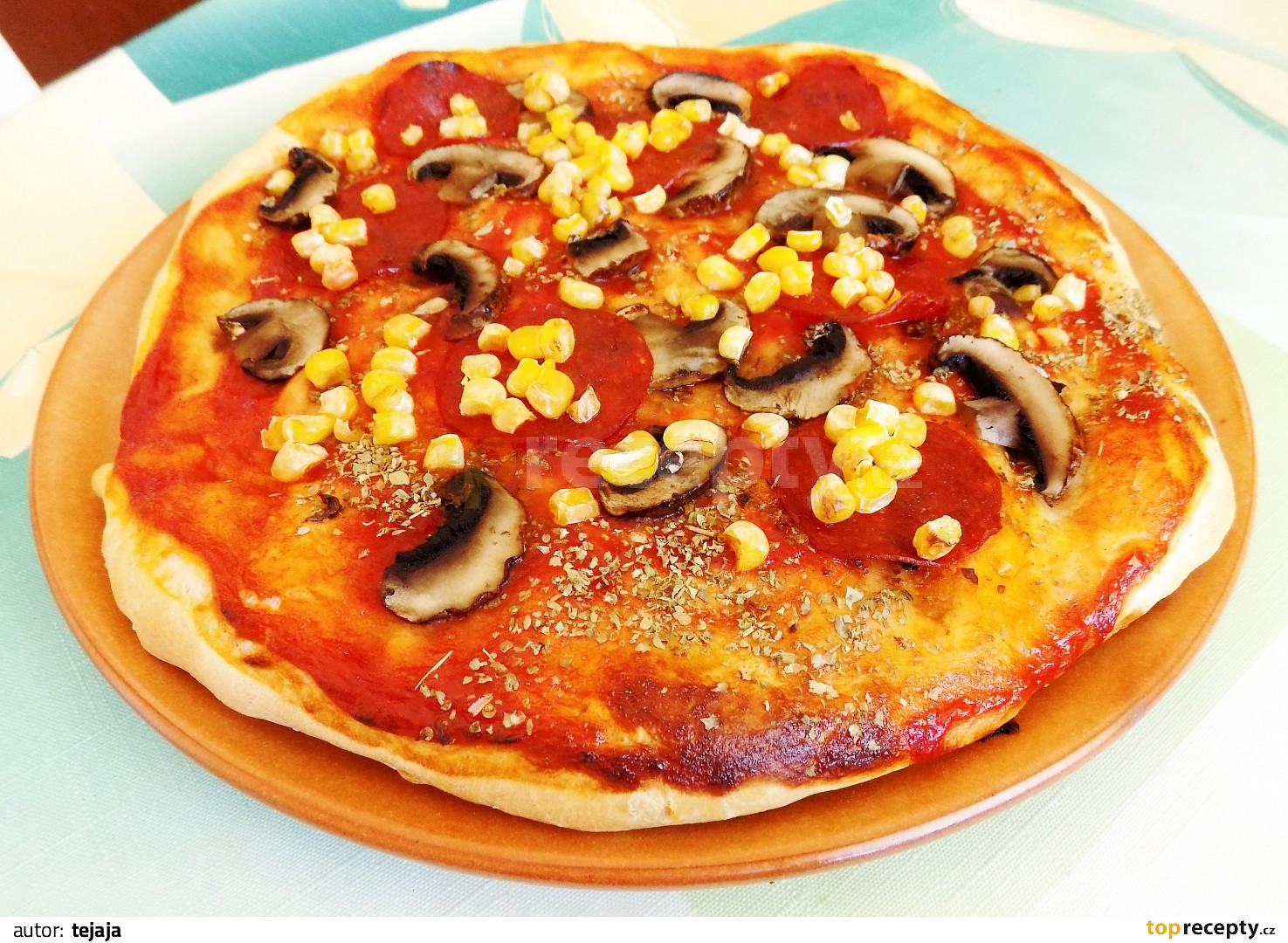 Pizza těsto z pizzerie recept - TopRecepty.cz