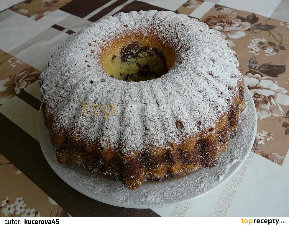 Mramorová bábovka se zakysanou smetanou recept - TopRecepty.cz