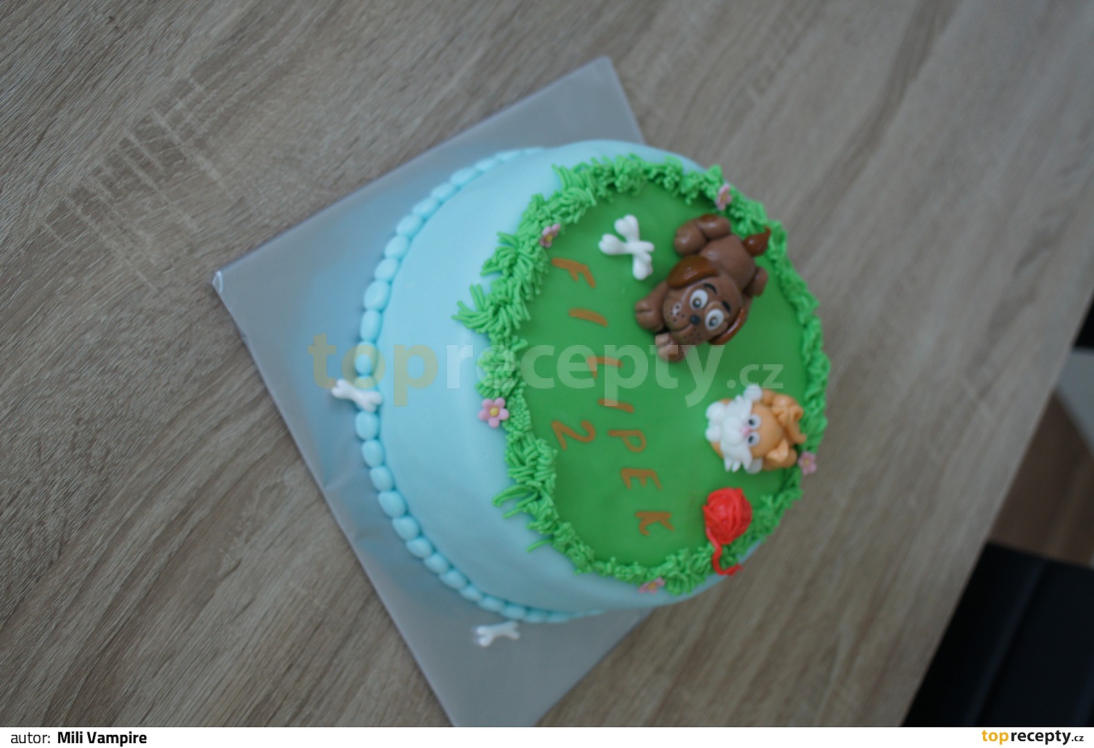 Dětský dort s pejskem a kočičkou recept - TopRecepty.cz