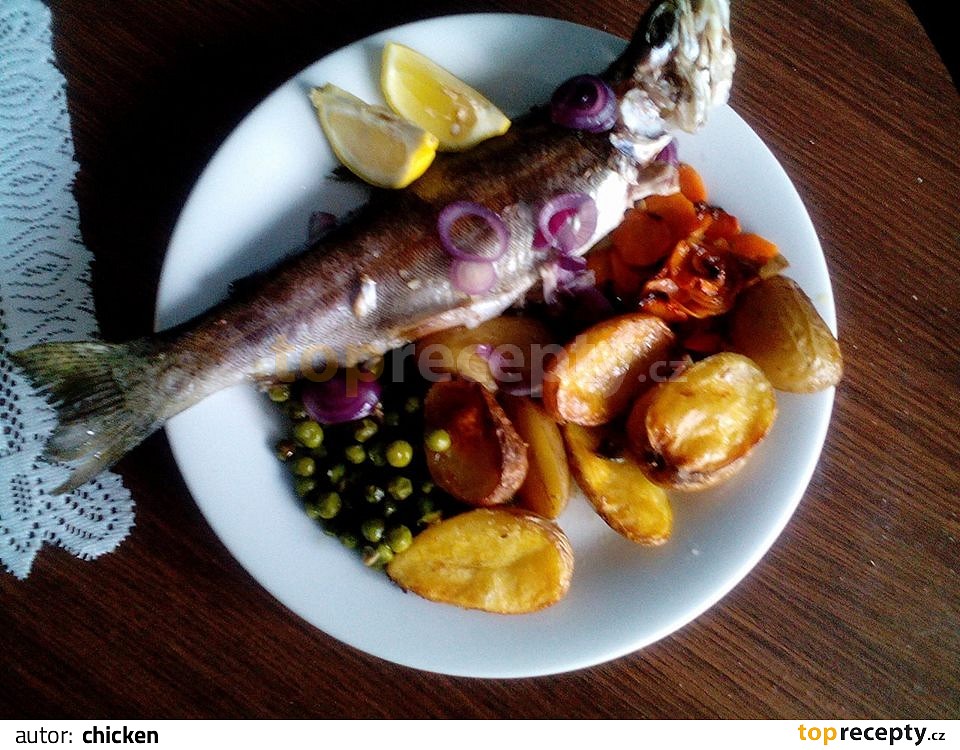 Tovačovský pstruh v troubě pečený na bylinkách recept - TopRecepty.cz