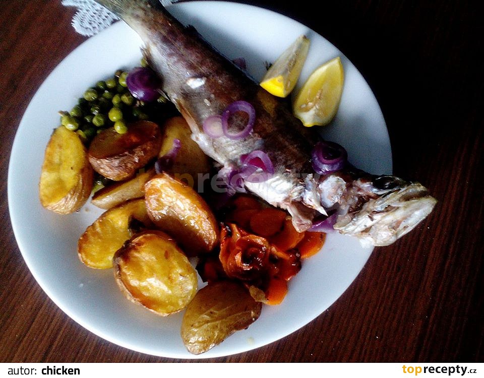 Tovačovský pstruh v troubě pečený na bylinkách recept - TopRecepty.cz