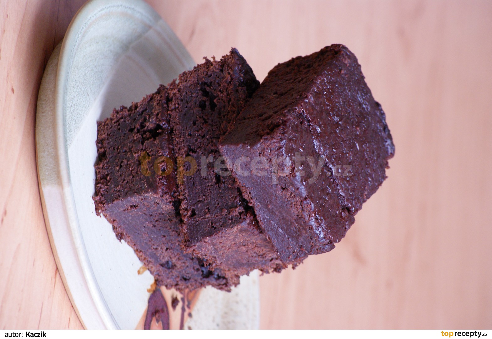 Brownies z červené řepy recept - TopRecepty.cz