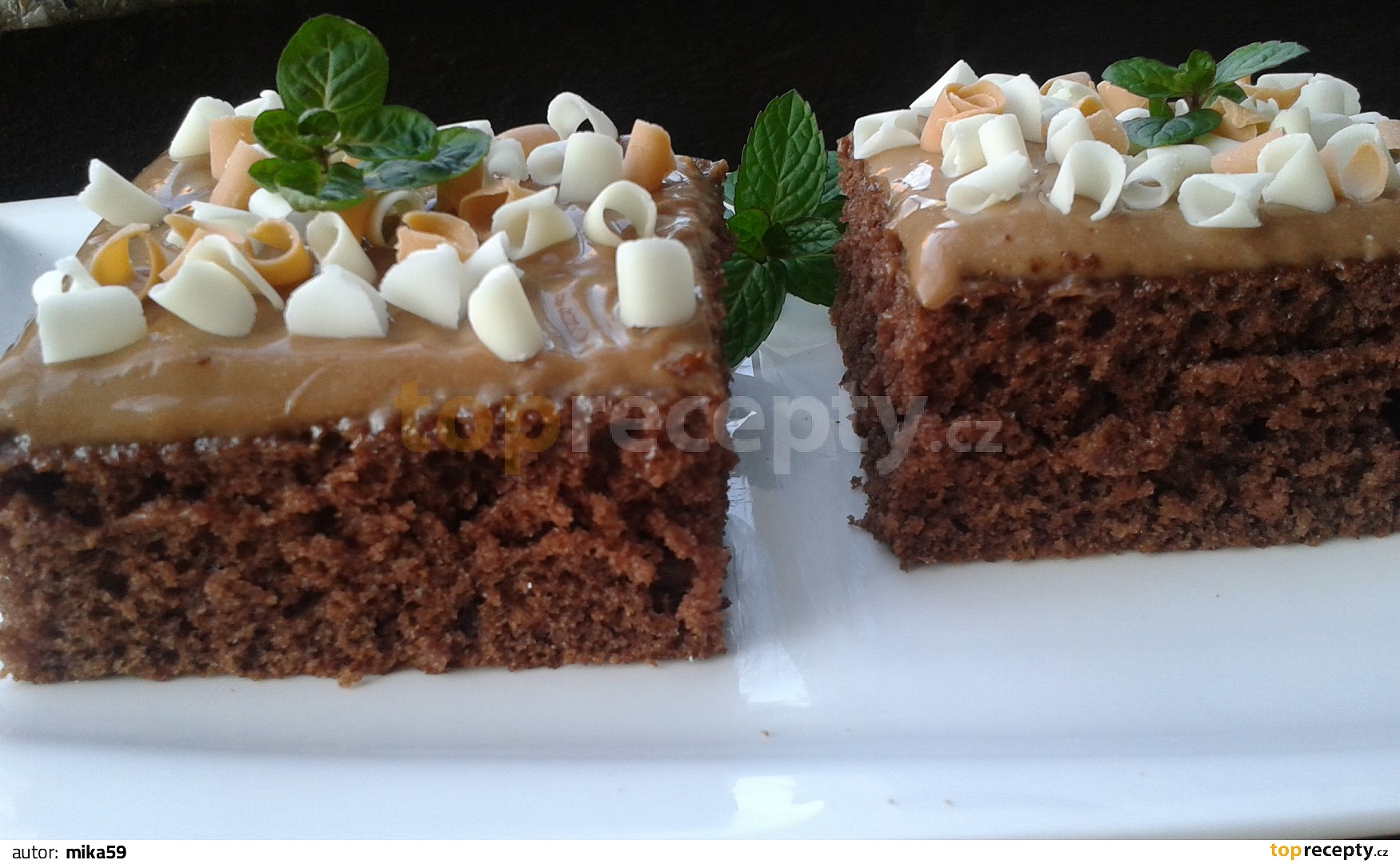 Rychlá buchta s povidly recept - TopRecepty.cz