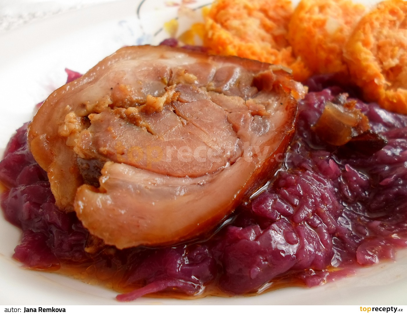 Uzené koleno pečené v PH recept - TopRecepty.cz