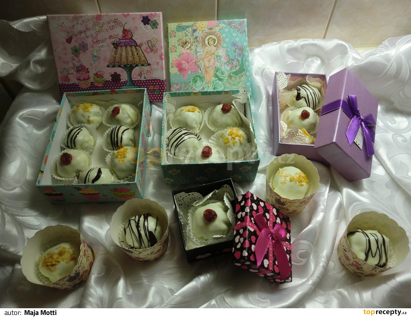Dárkové mini zákusky recept - TopRecepty.cz