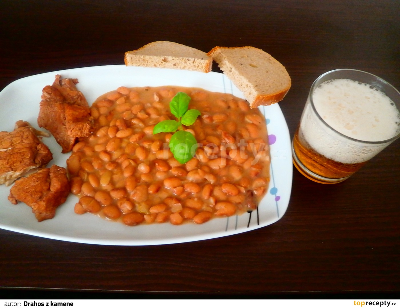 Fazole s vepřovým recept - TopRecepty.cz