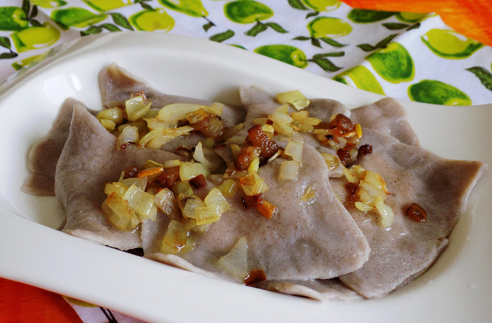 Tatarčené pirohy (pohankové pirohy) recept - TopRecepty.cz