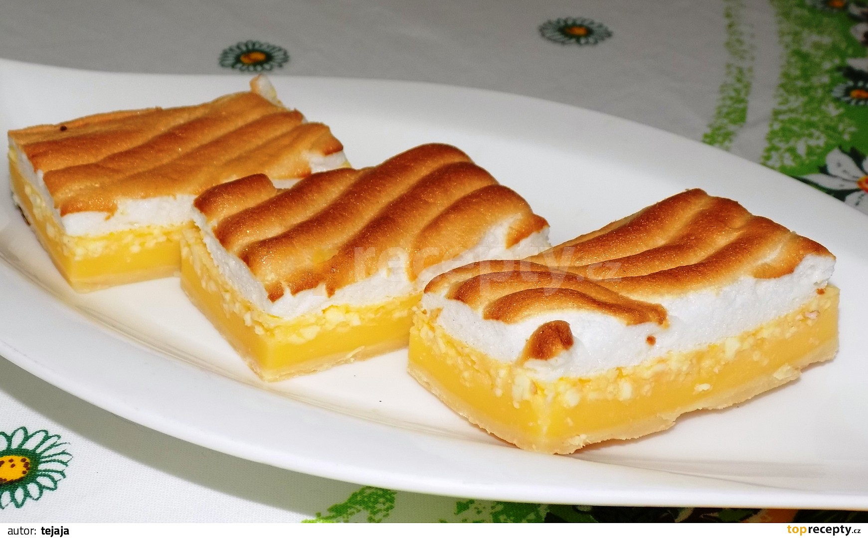 Tvarohový koláč recept - TopRecepty.cz