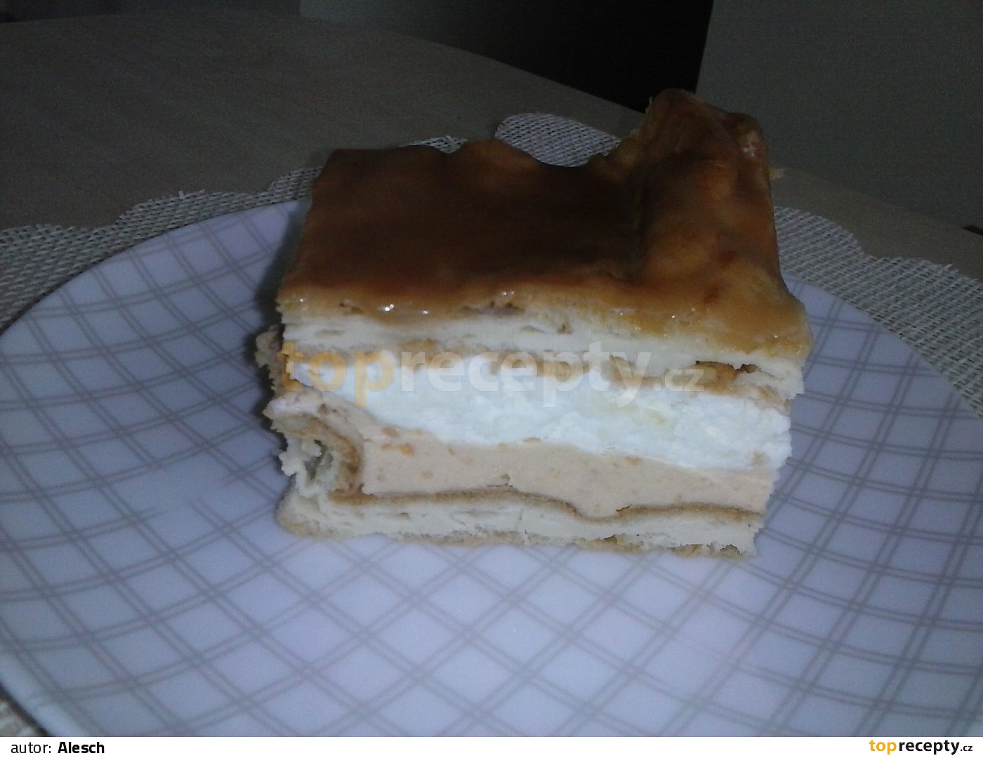 Karamelový větrník na plech - TopRecepty.cz