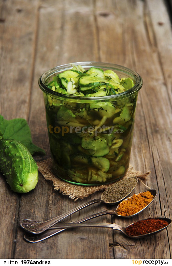 Americké okurky recept - TopRecepty.cz