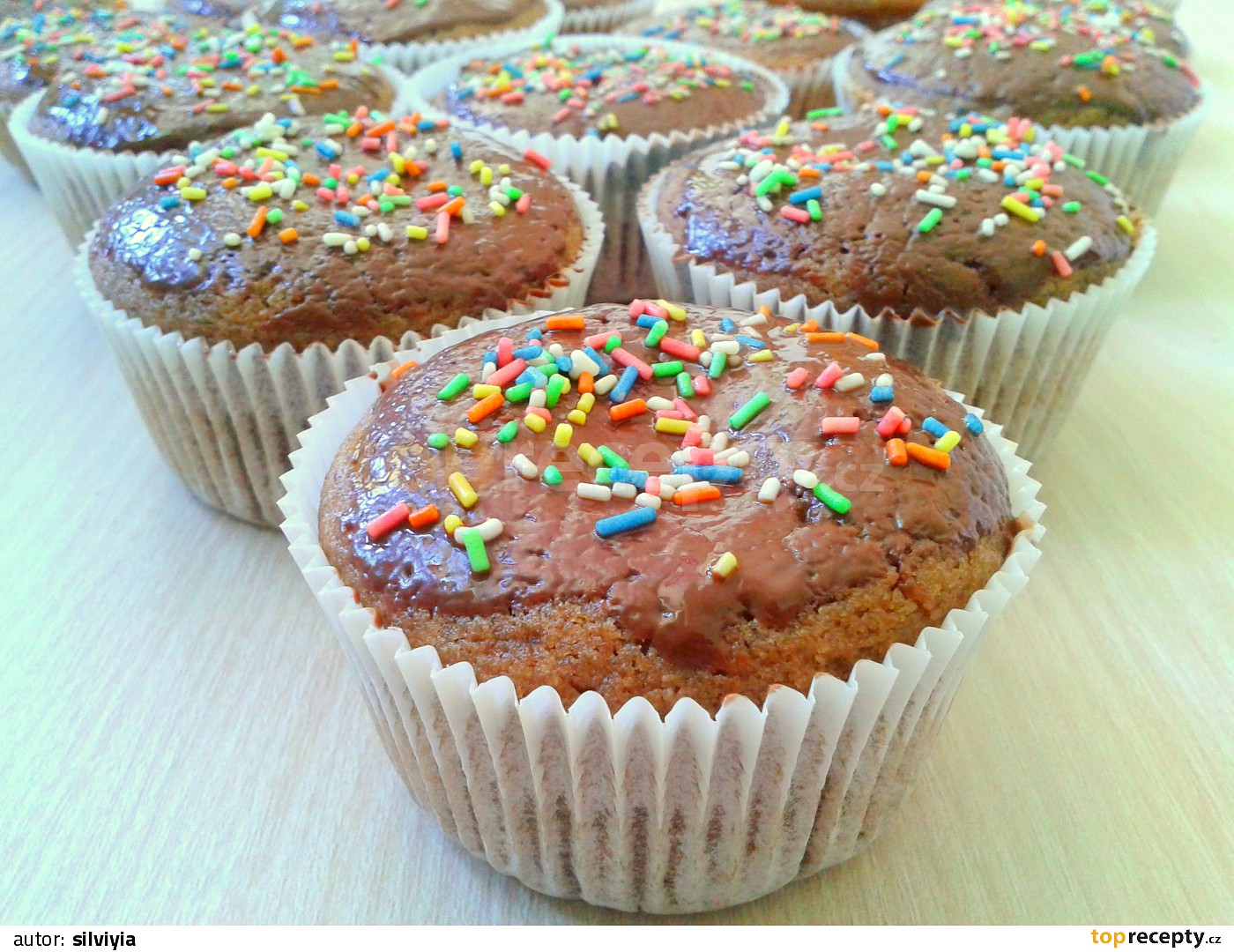 Čokoládové muffiny - hrníčkový recept - TopRecepty.cz