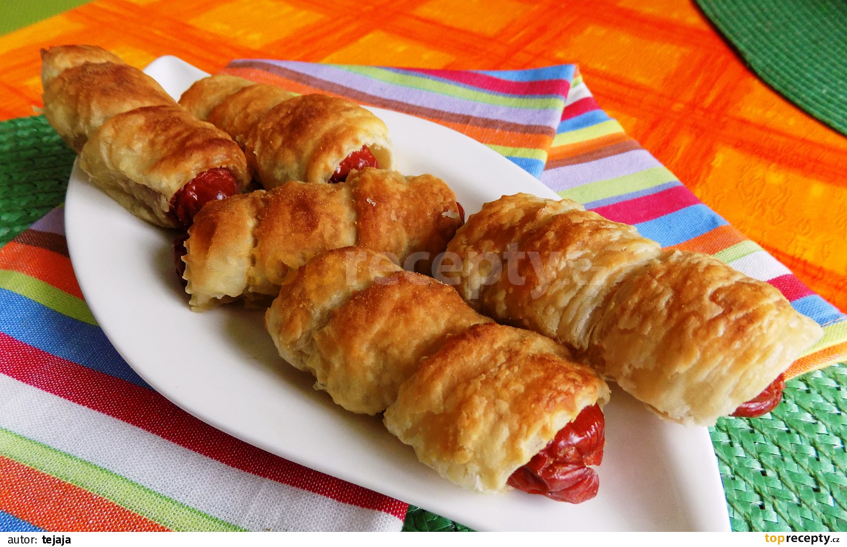 Párek v kremroli recept - TopRecepty.cz