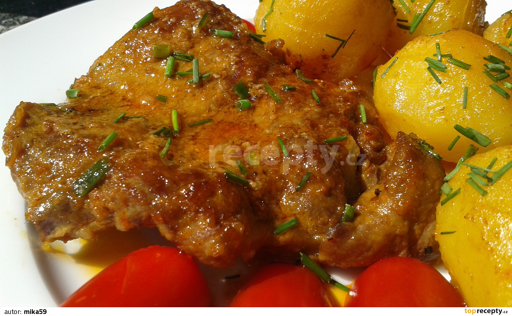 Křenová krkovička pečená s brambory recept - TopRecepty.cz