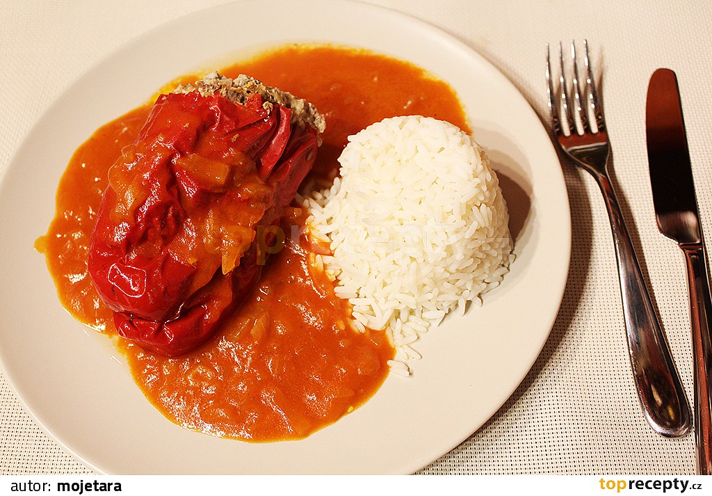 Papriky plněné masem a kapary recept - TopRecepty.cz