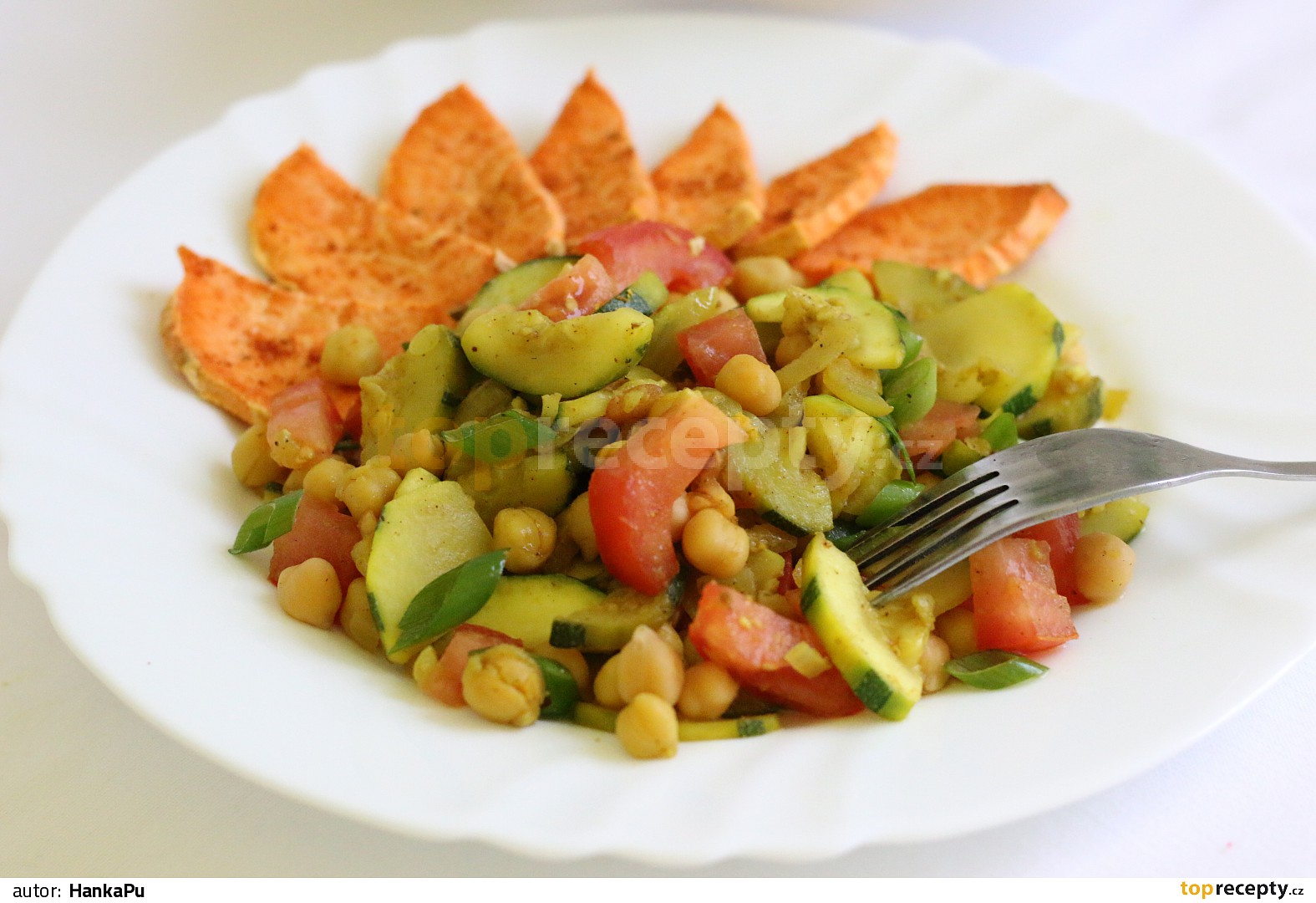 Cuketa s cizrnou recept - TopRecepty.cz