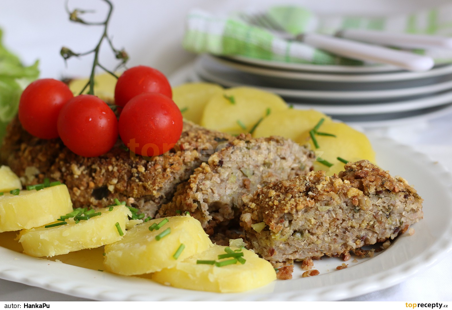 Pohanková směs na sekanou nebo karbanátky recept - TopRecepty.cz