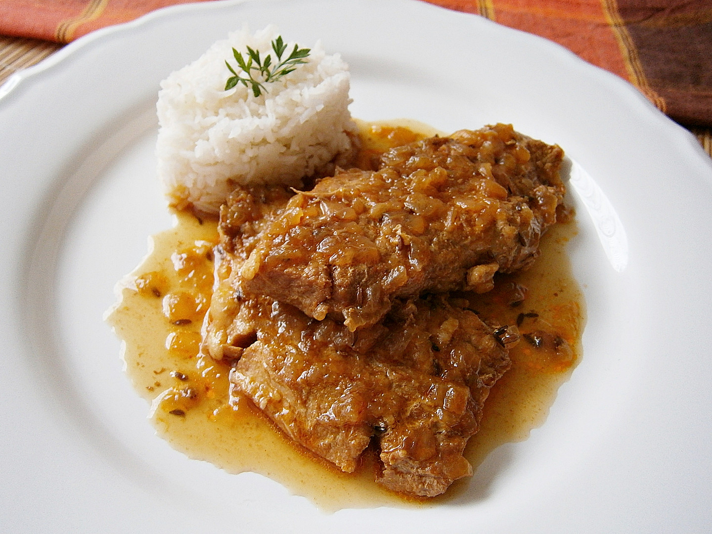 Vepřová kotleta rychle a chutně, s lehce navinulou šťávou - TopRecepty.cz