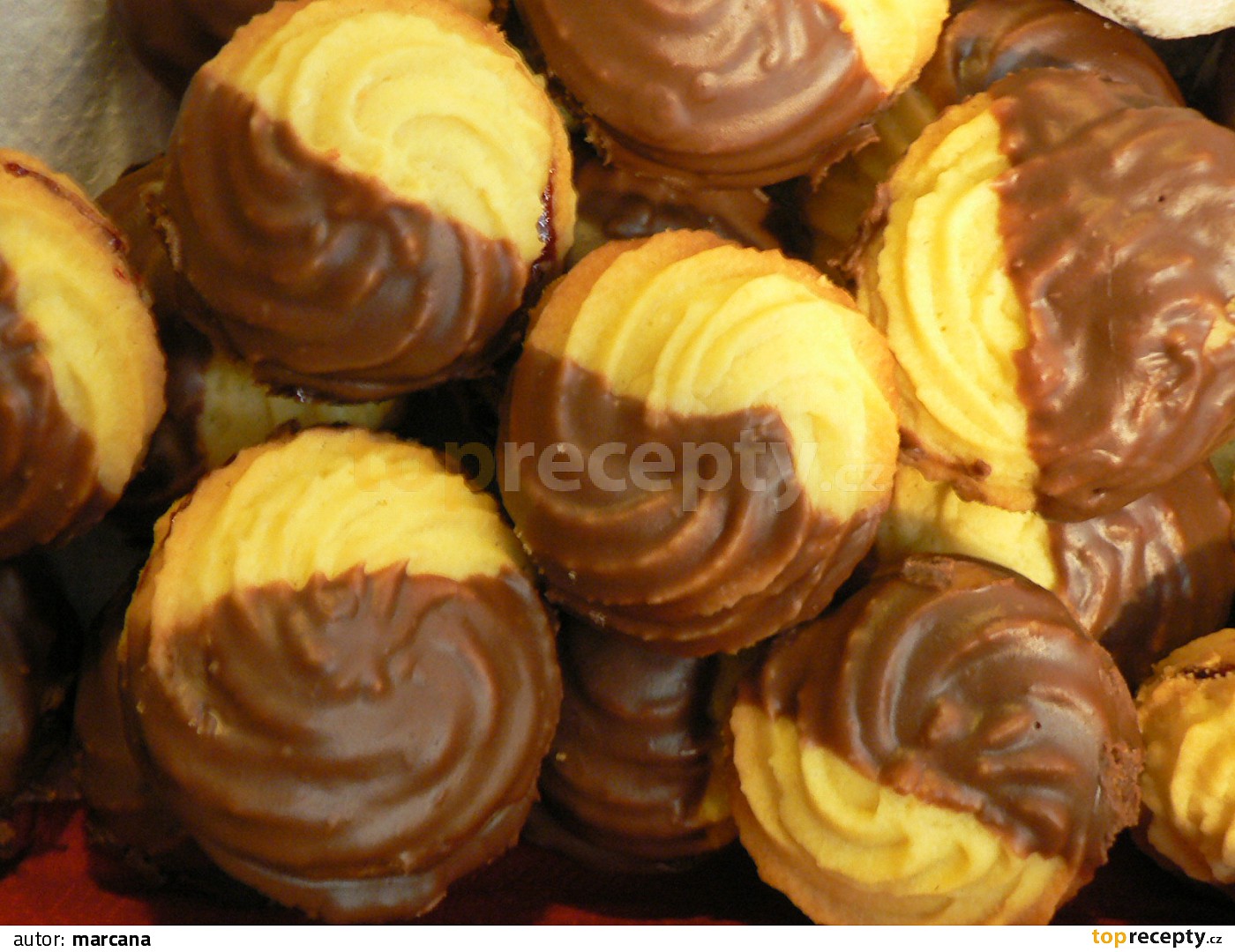 Linecké třené růžičky recept - TopRecepty.cz