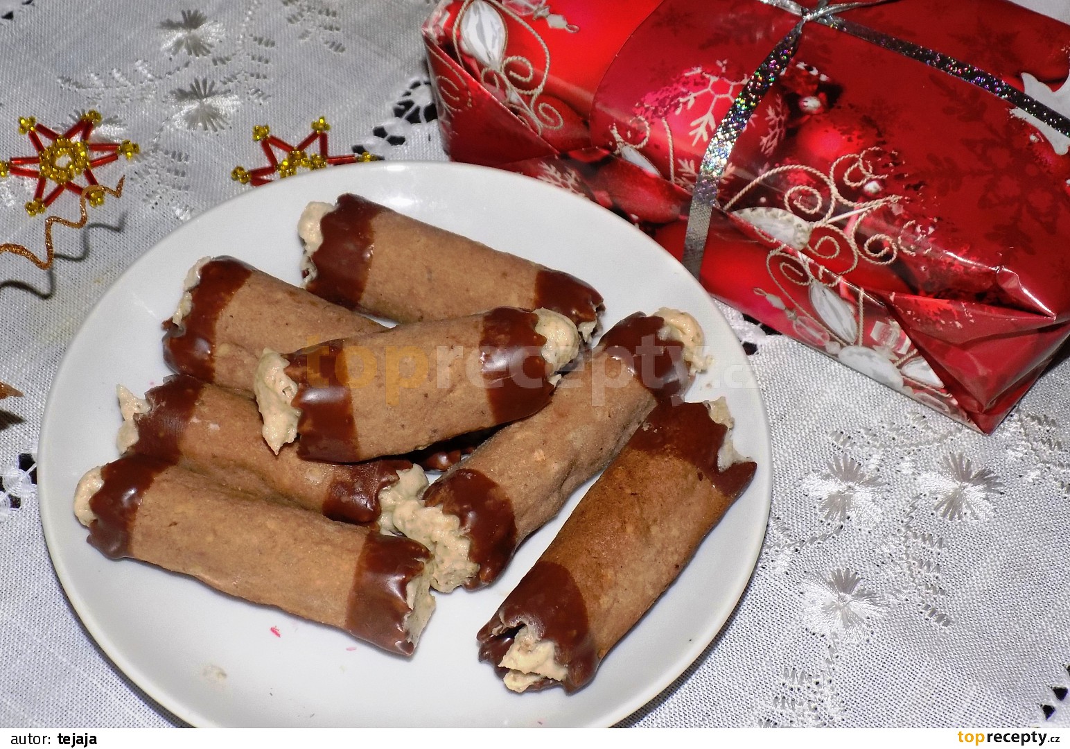 Trubičky s ořechovým krémem recept - TopRecepty.cz