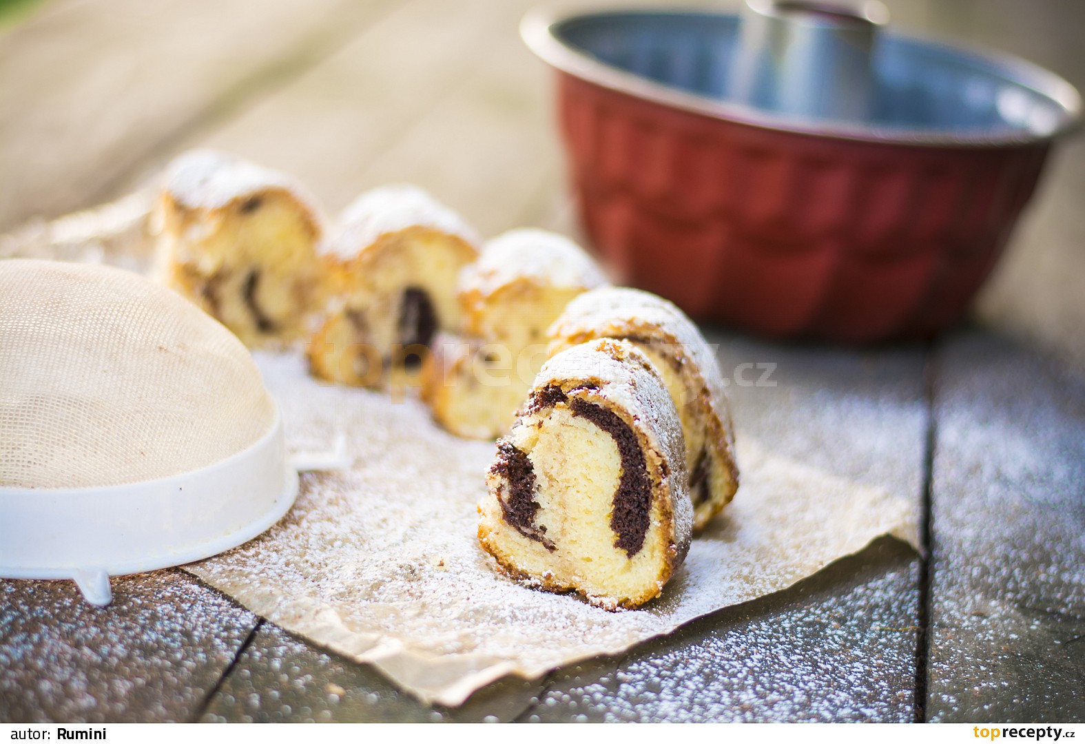 Bezlepková mramorová bábovka recept - TopRecepty.cz
