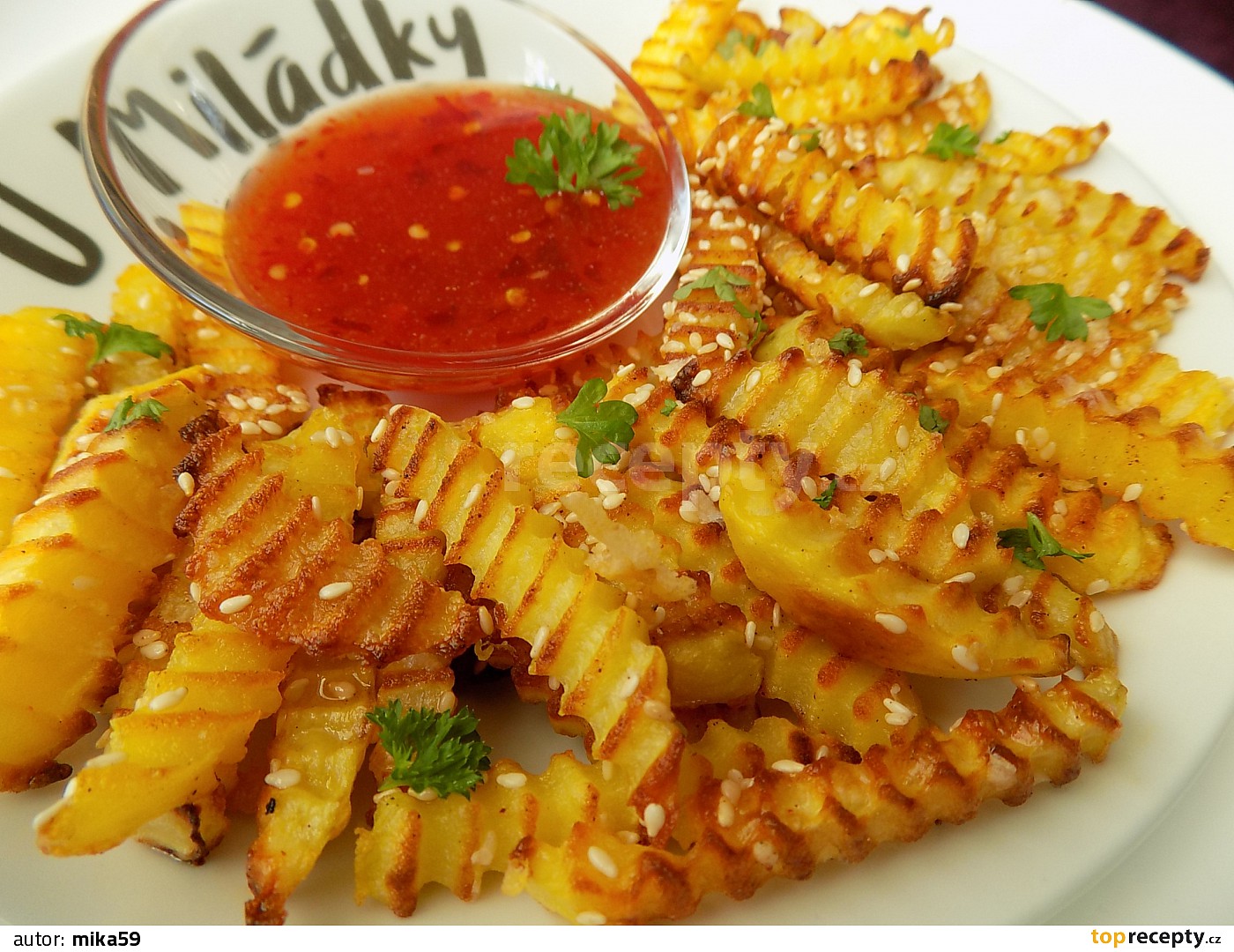 Sezamové vlnky s domácí sladkokyselou chilli omáčkou recept - TopRecepty.cz