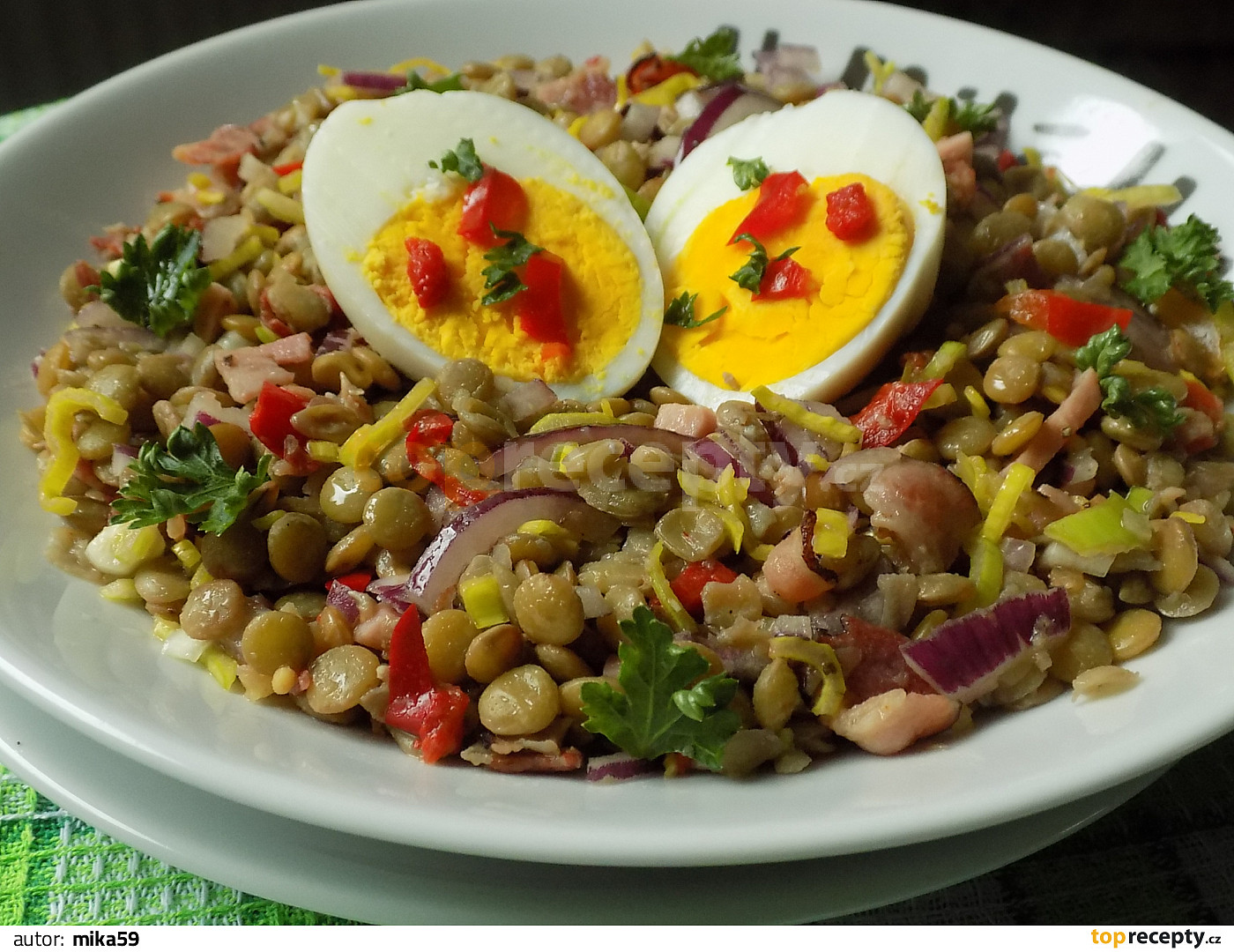 Čočkový salát s vejci recept - TopRecepty.cz