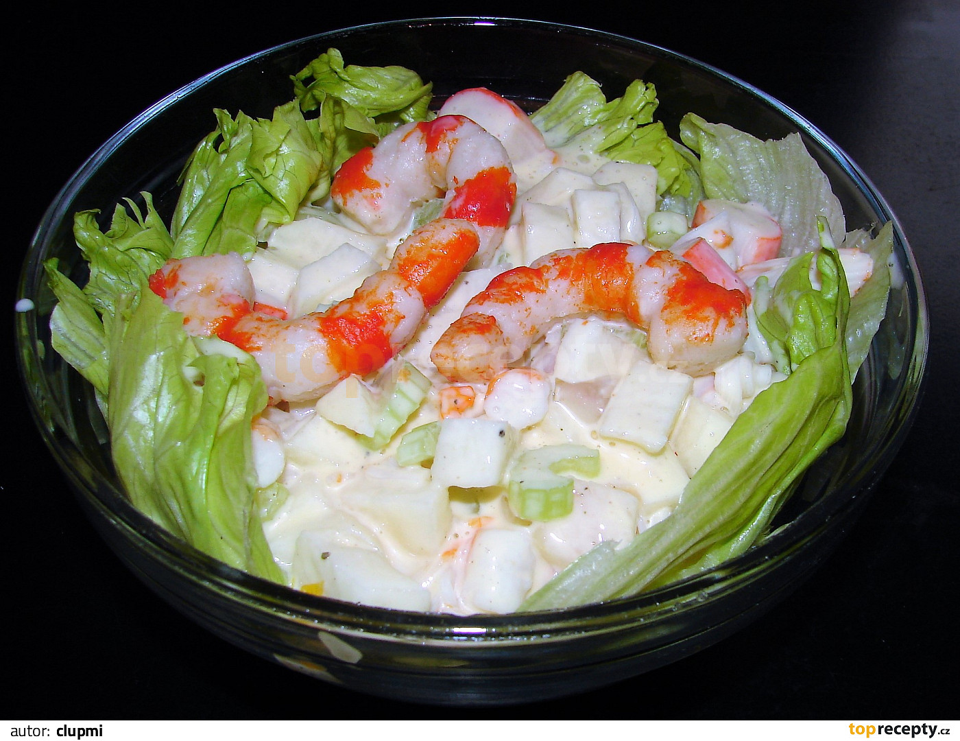 „Surimi“ salát à la krevety a krabí tyčinky recept - TopRecepty.cz