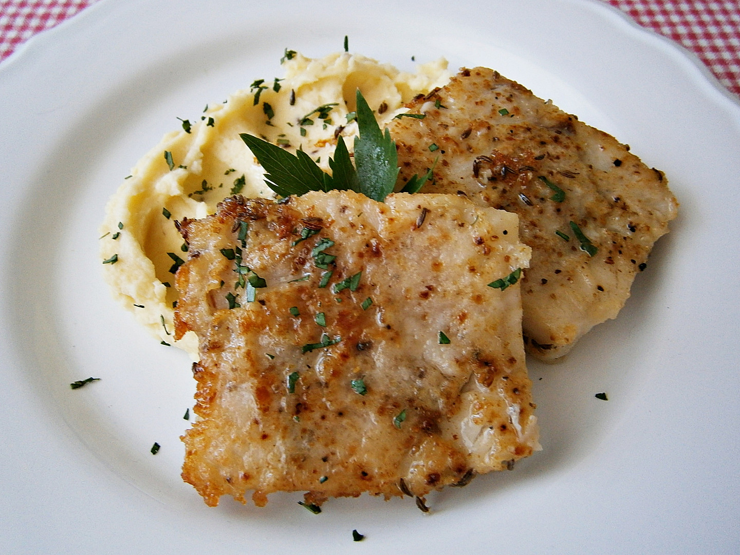Filé z tresky na citronovém pepři a kmínu recept - TopRecepty.cz
