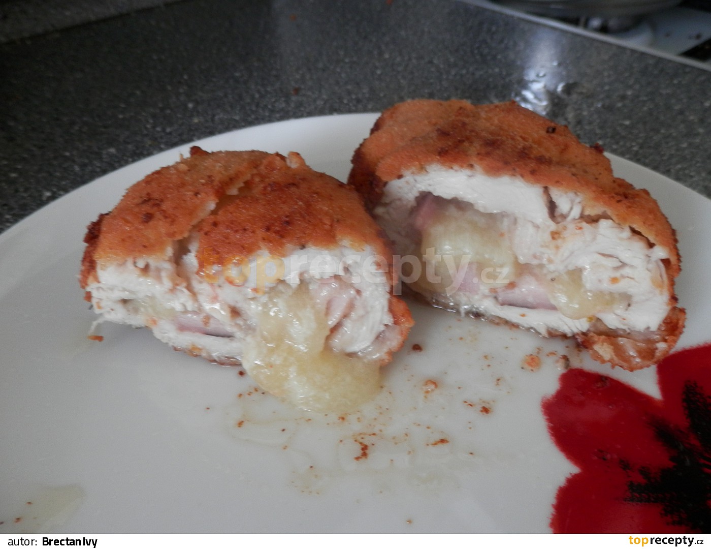 Olomoucký kuřecí řízek recept - TopRecepty.cz