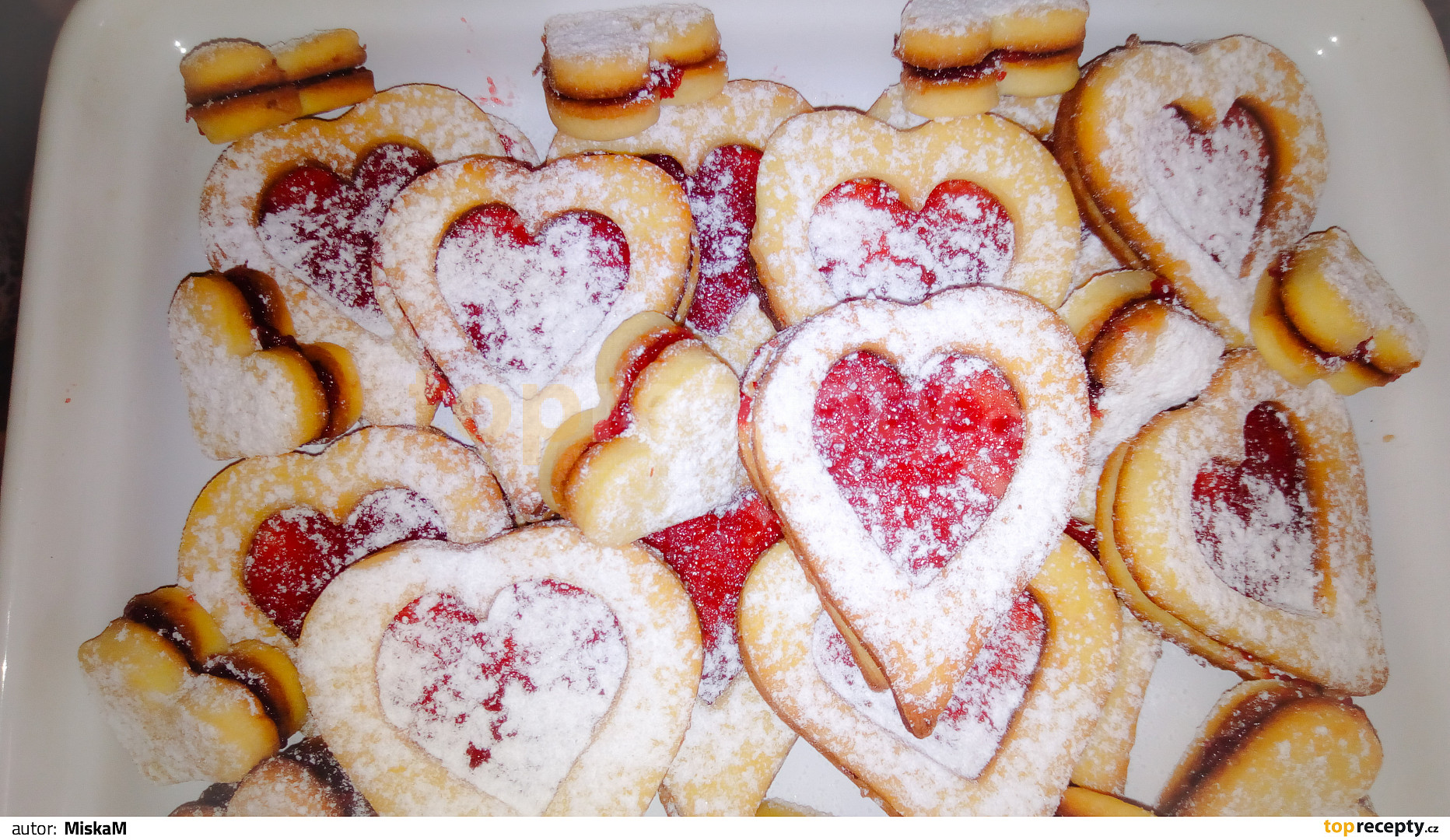 Linecké koláčky (srdíčka) recept - TopRecepty.cz