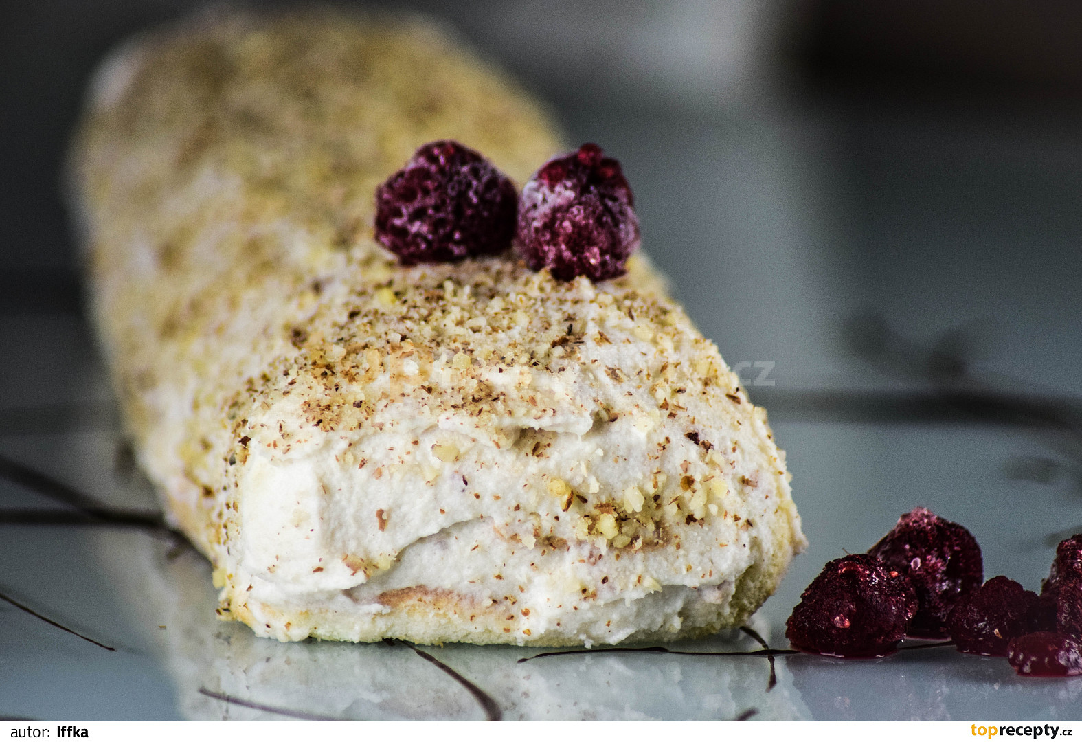 Piškotová roláda - světlá recept - TopRecepty.cz