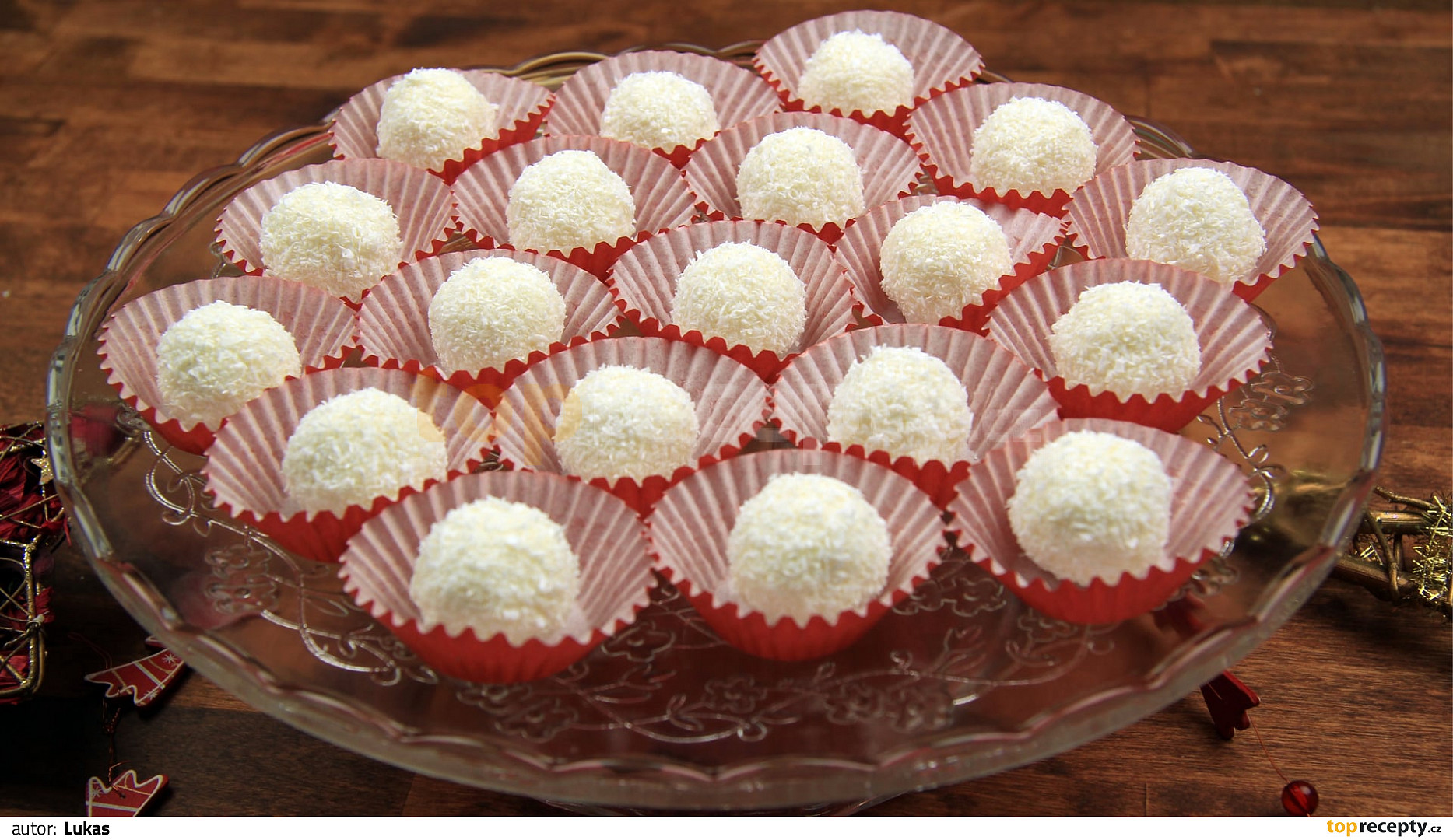 Jednoduché rafaelo kuličky - TopRecepty.cz
