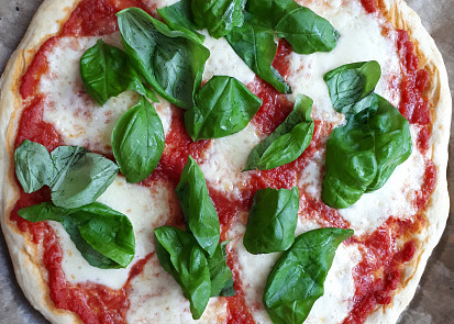 Pizza Margherita recept - TopRecepty.cz
