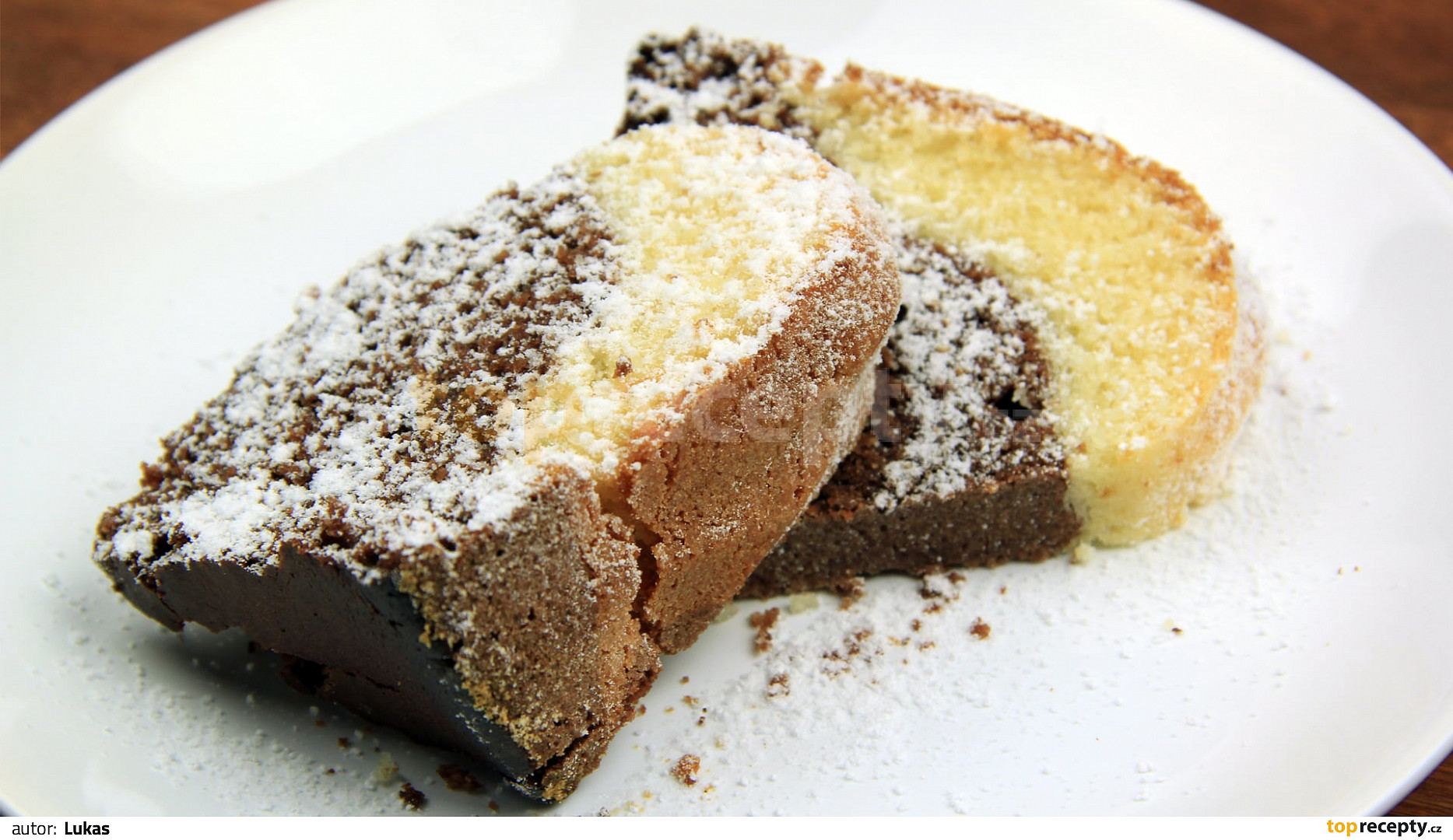 Bábovka (hrníčková, olejová) recept - TopRecepty.cz