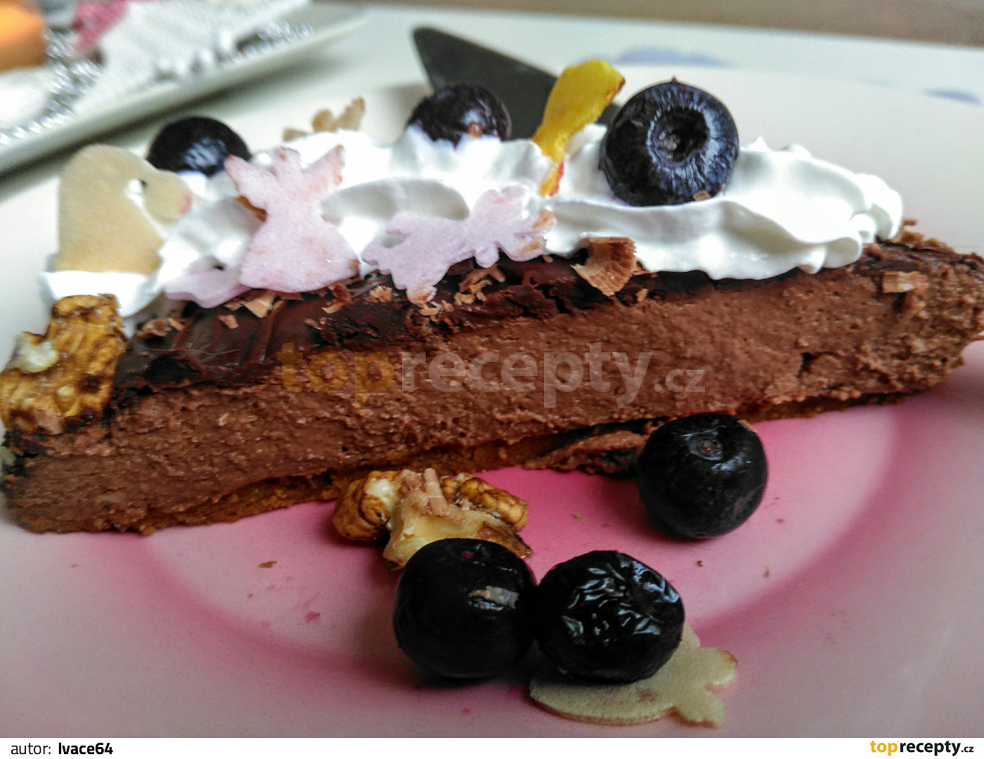 Nepečený čokoládovo-karamelový cheesecake recept - TopRecepty.cz