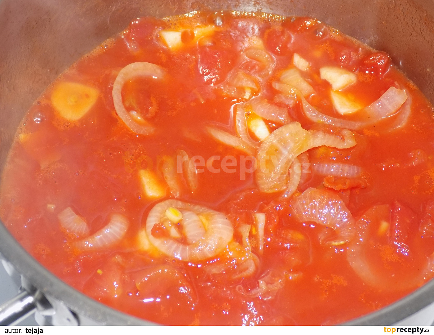 Sumeček africký s rajčatovou omáčkou recept - TopRecepty.cz