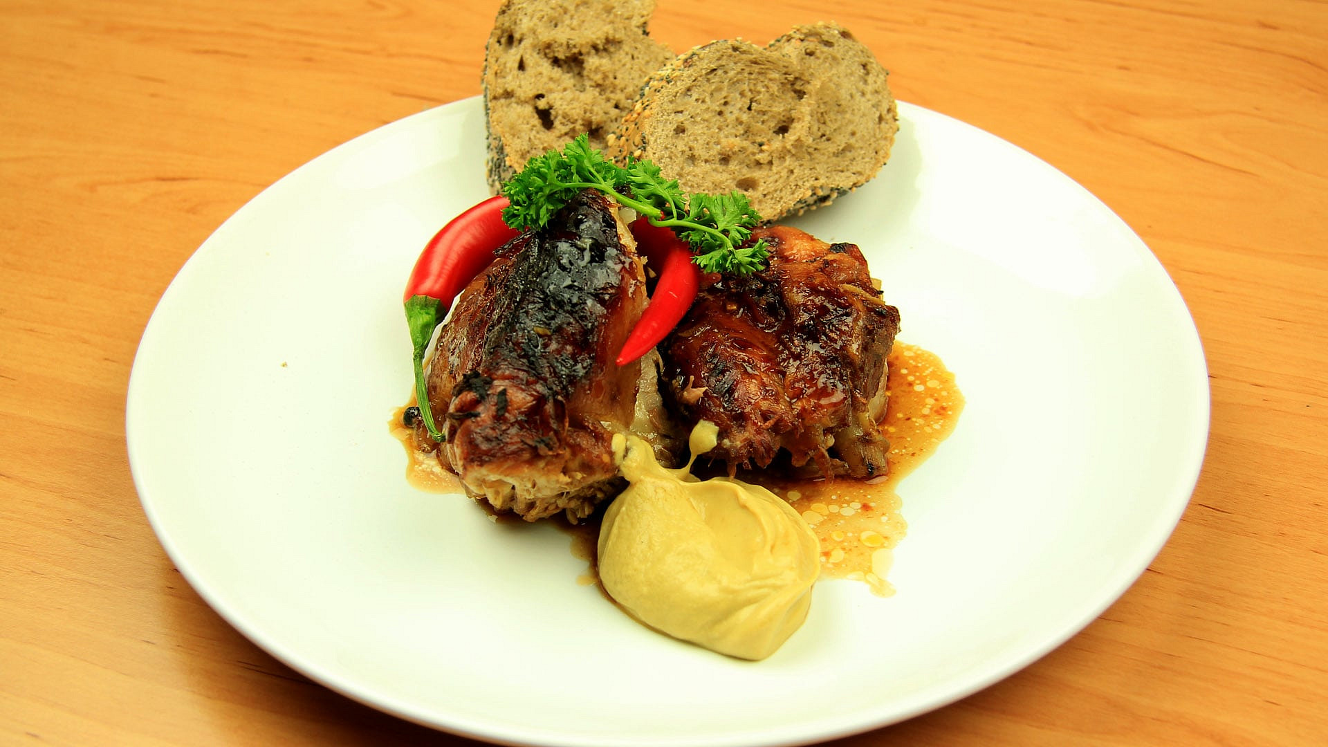 Pečené vepřové koleno - TopRecepty.cz